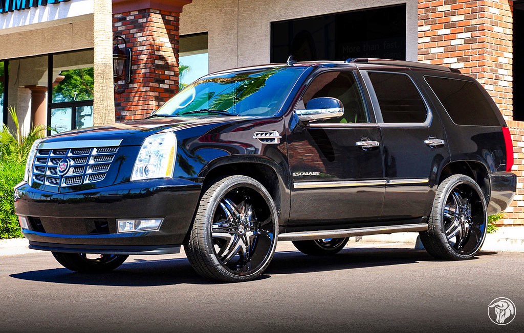 Cadillac Escalade Custom Wheels