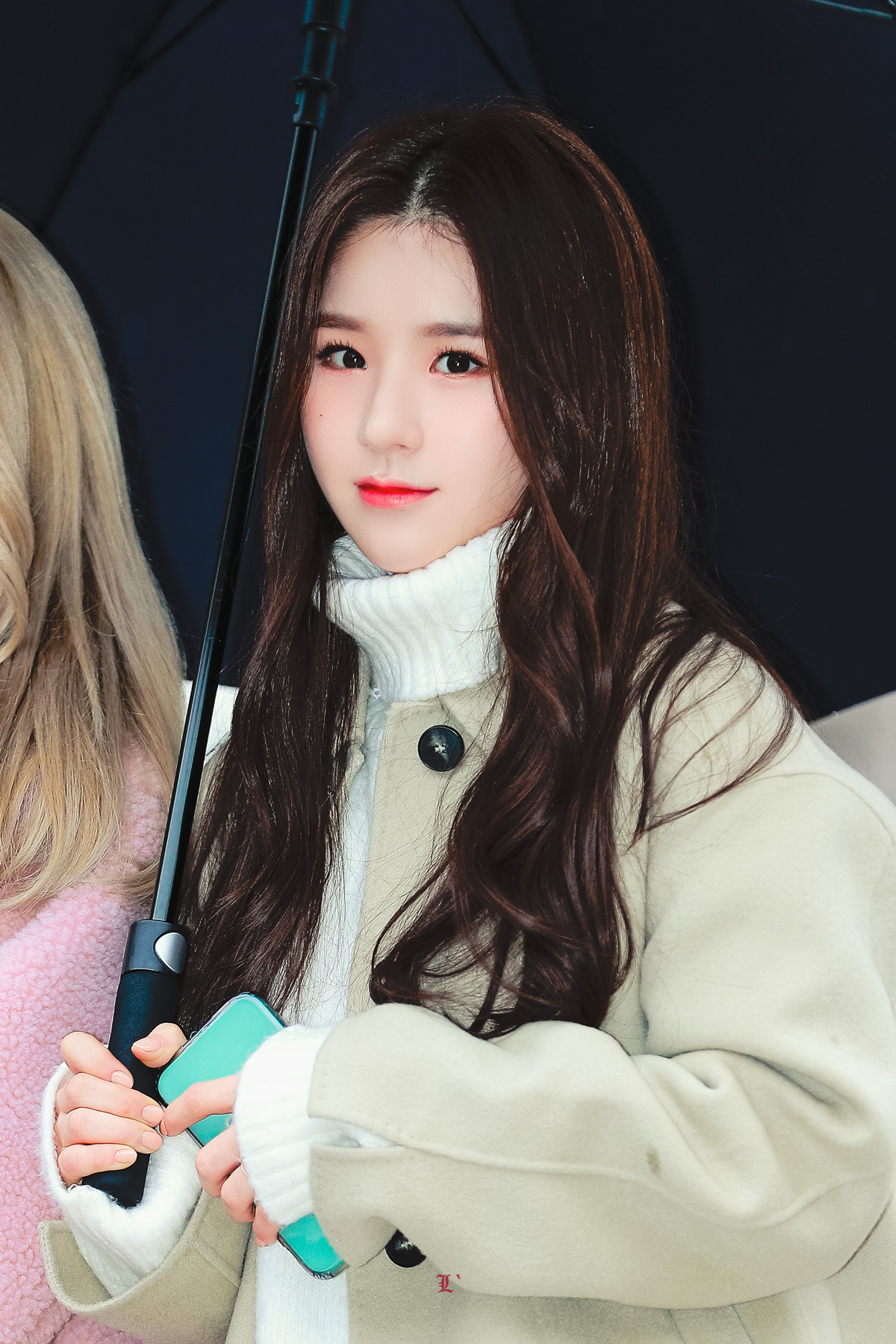 𝐋 `𝐚𝐰𝐥𝐢𝐞𝐭 on Twitter: "#이달의소녀 #LOONA #희진 #HeeJin https://t.co/lQOKpcrrhM" / Twitter