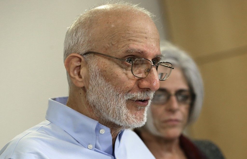 Alan Gross says Bernie Sanders praised Cuba during a prison visit | JTA ...
