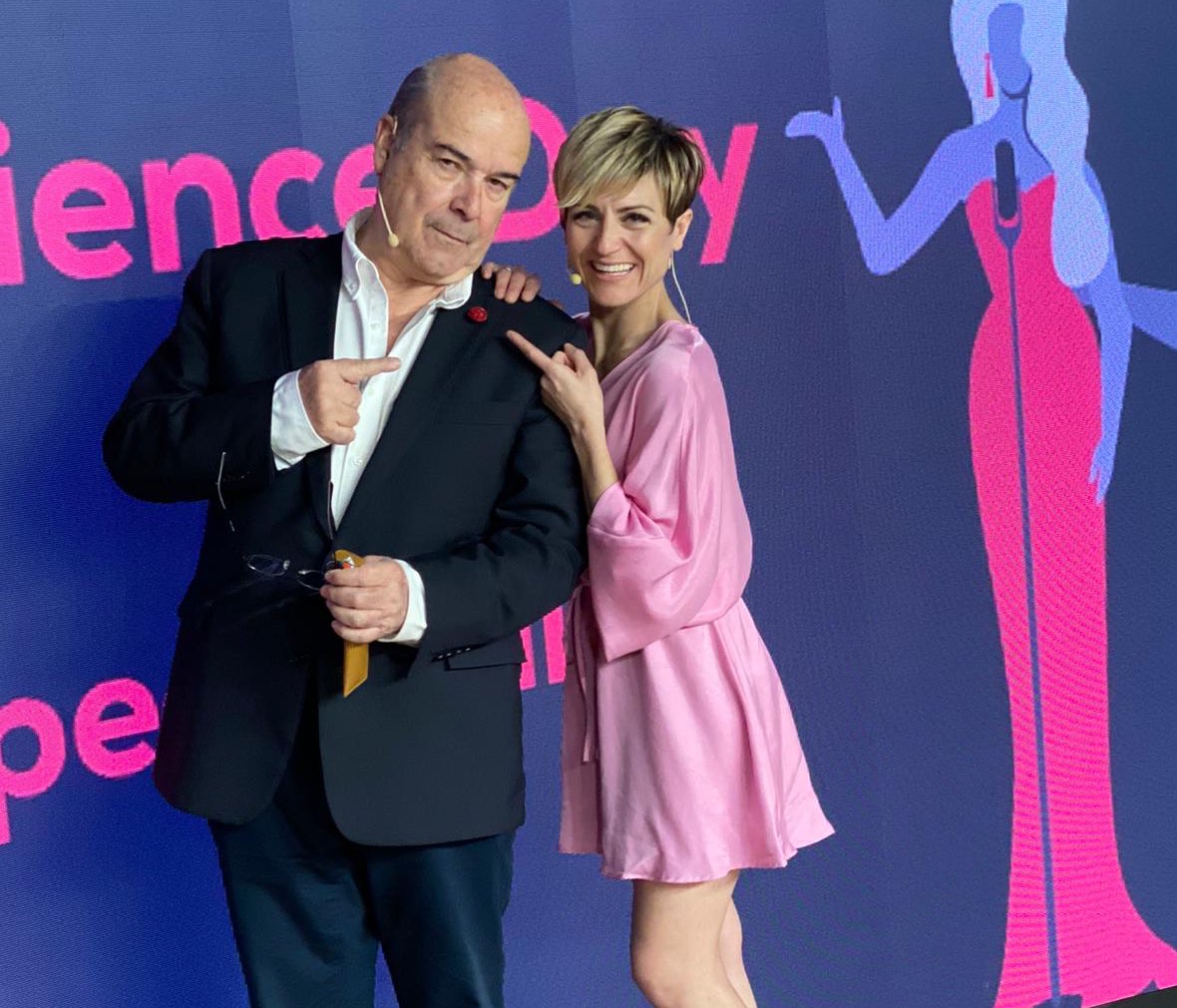 Circodelia [PRO] on Twitter: "Con #AntonioResines y @saraescu1981 haciendo eventos memorables 🤩 ...