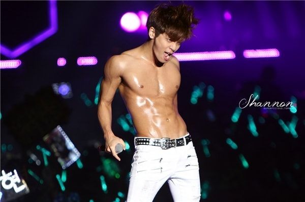 Shinee Jonghyun Abs