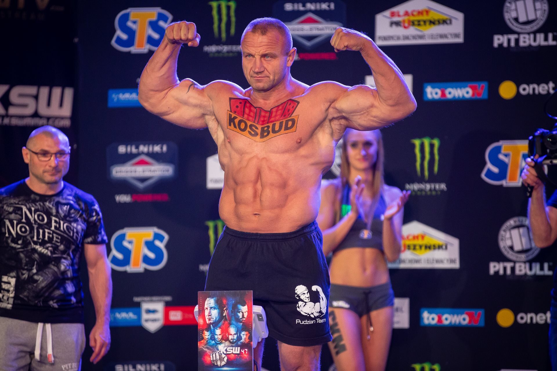 Mariusz Pudzianowski Back