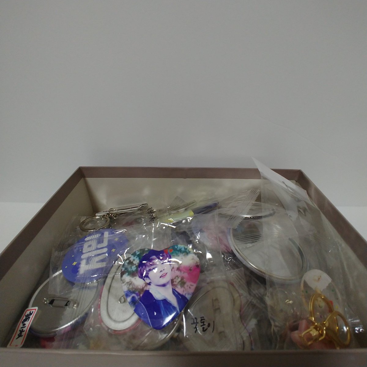 방탄 비공굿 양도 (@yangdo_ssa) | Twitter