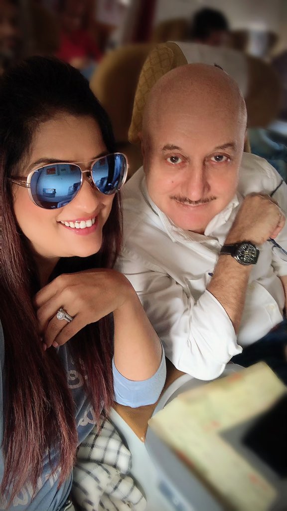 Deepanshi Yadav (ROXY) (@roxyyrockstar) | Twitter