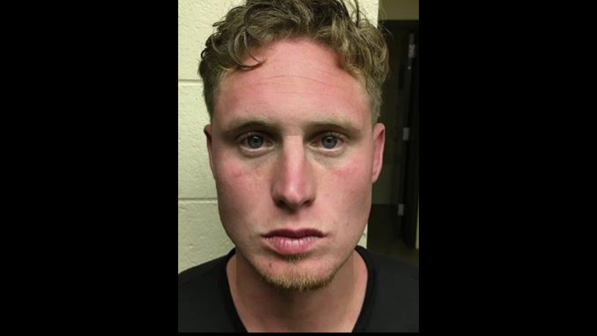 Joseph Bullis busted for robbing chase & WellsFargo inside Safeway via ...