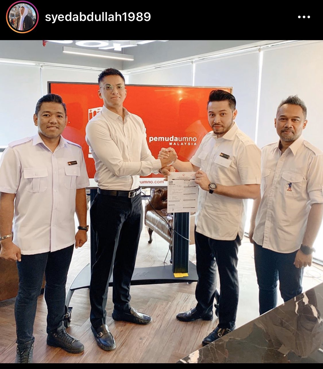 lilsuraya on Twitter: "Hmmmm Syed Abdullah, Syed Saddiq. Mana satu nak pilih ni ? Pening lah sis ...