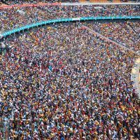 Analytics Vidhya on Twitter: "How to count number of people in crowd using #DeepLearning and # ...