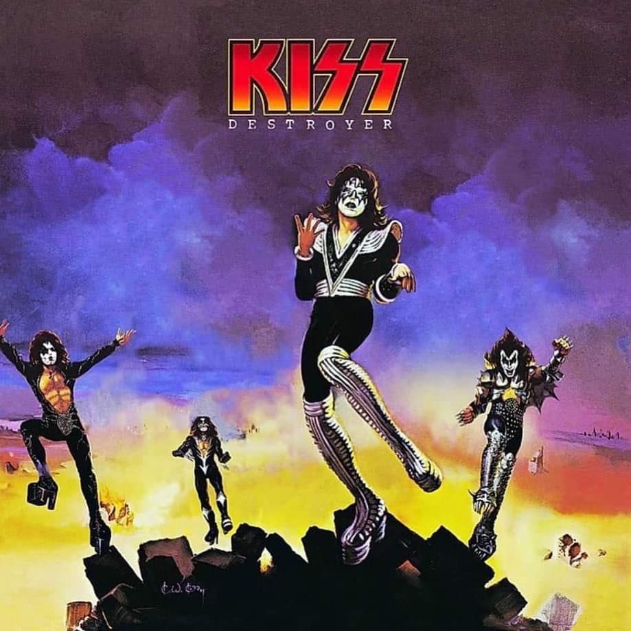 Kiss Destroyer Wallpaper