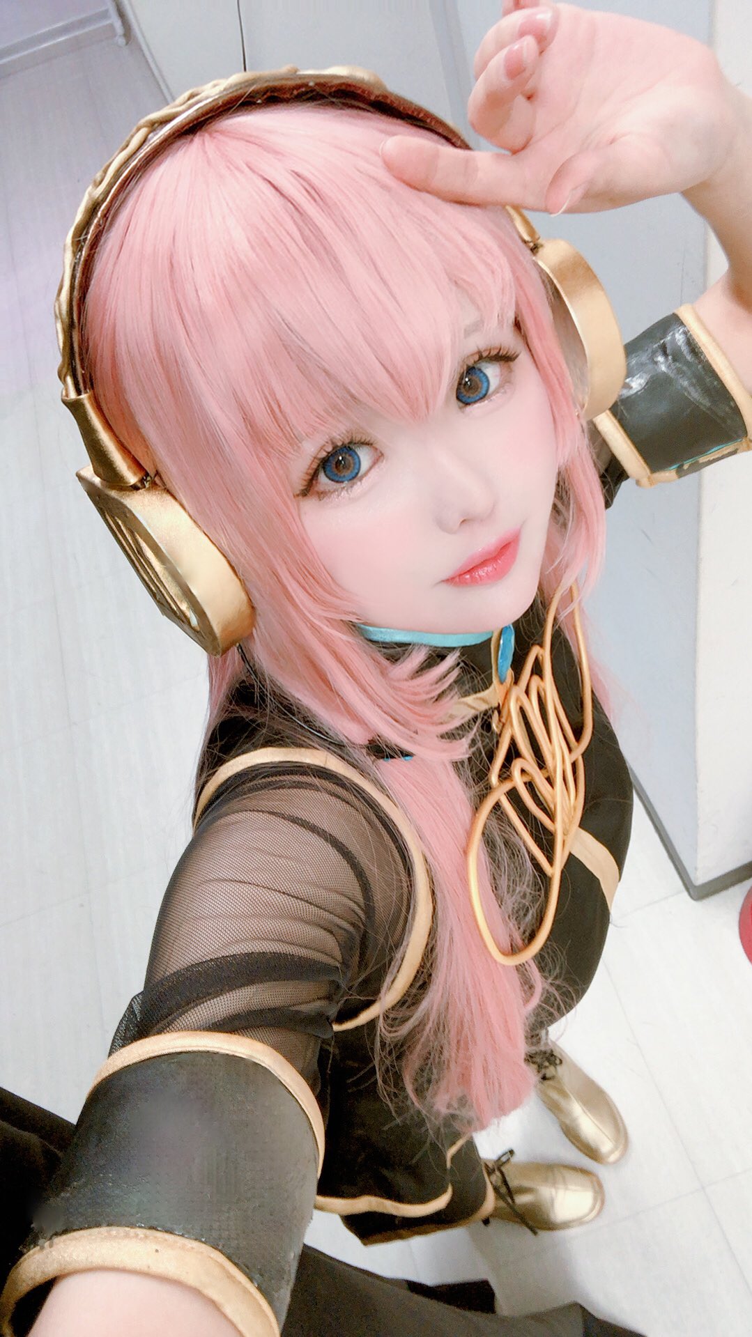 Megurine Luka Cosplay