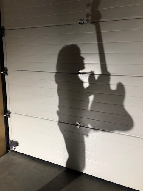 Couple Kissing Tumblr Shadow