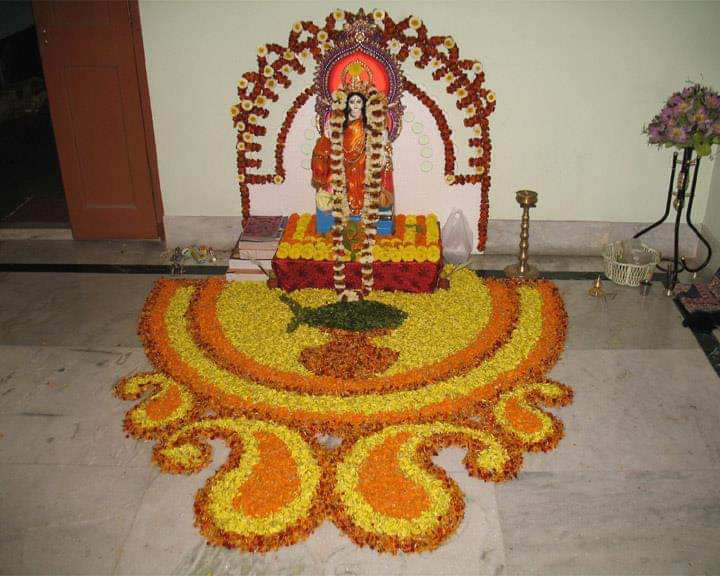 Beautiful saraswati puja decoration ideas for your home