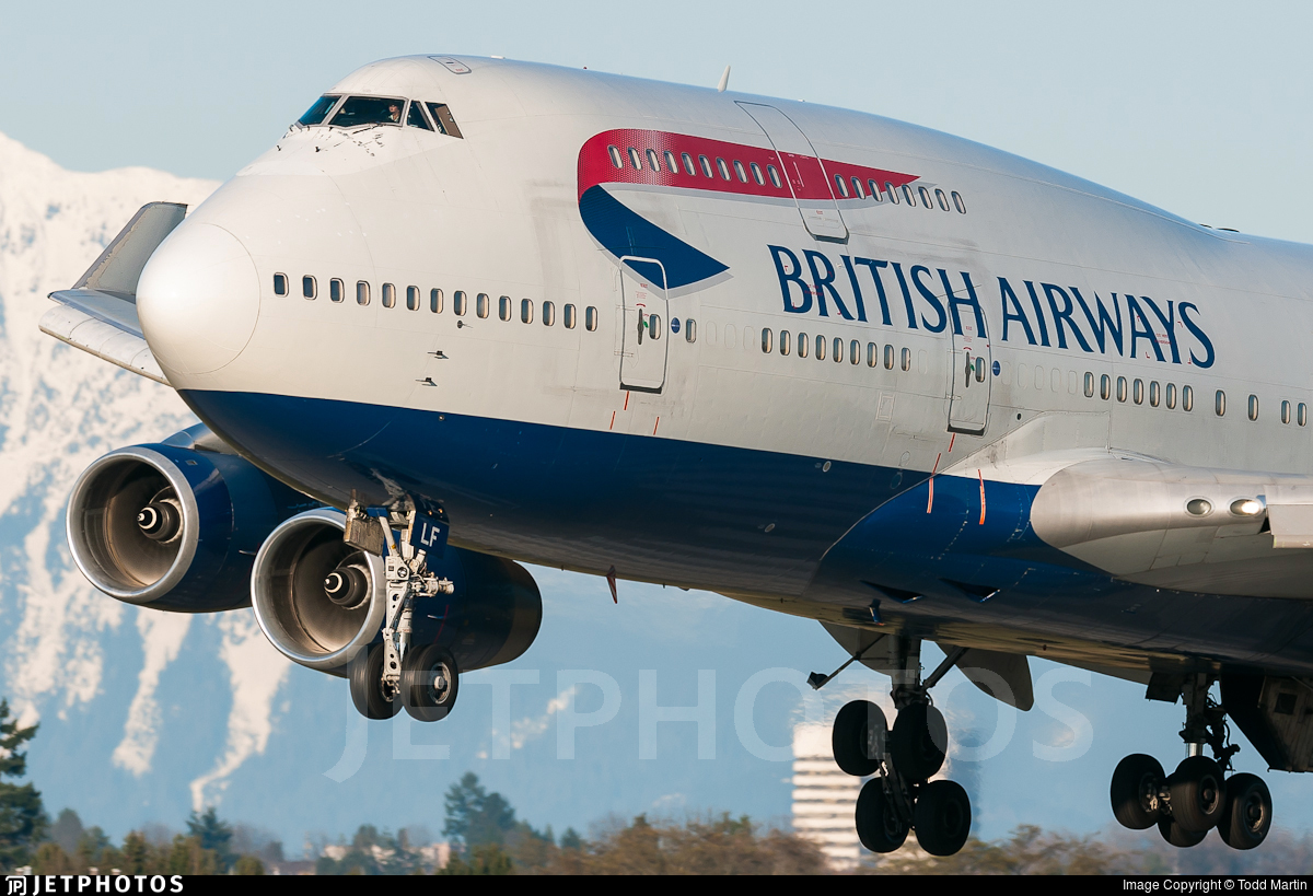 British Airways 747 Taking Off