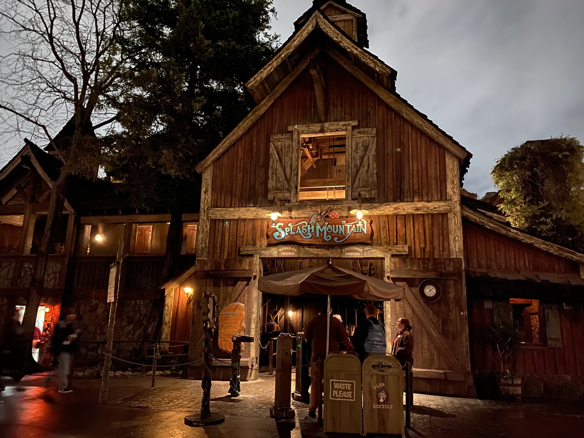 Splash Mountain Disneyland At Night
