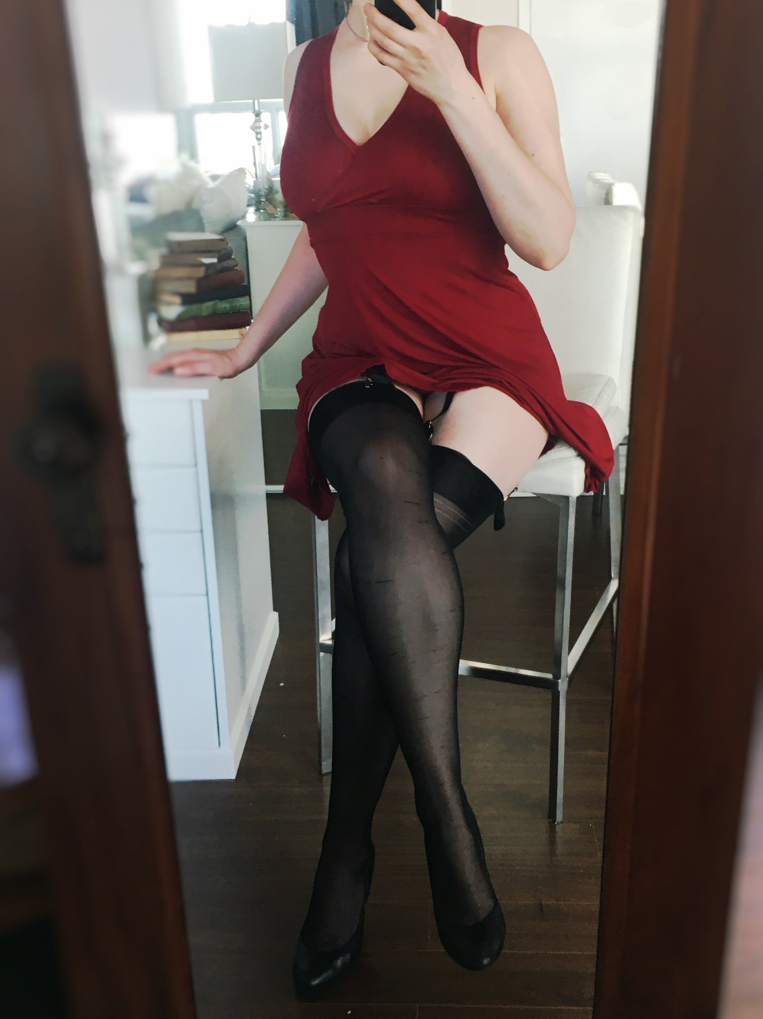 Rebecca Neals on Twitter: "So, what are your introvert plans for this weekend? https://t.co ...