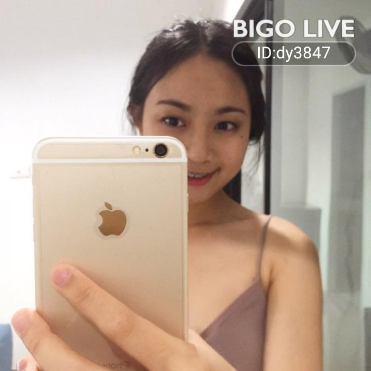 TOM MY on Twitter: "รีบมาดูไลฟ์ของ•ҜҨ👑Valenzgeeใน#BIGOLIVE https://t.co/tTwNHHOdE3 https://t.co ...