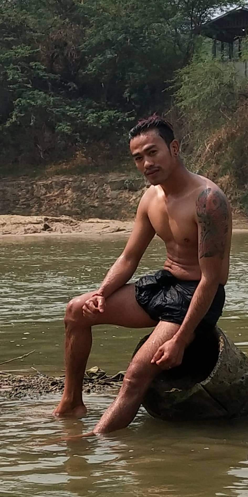 Kyaw Zayar Phone Lwin Oo on Twitter: "ခင်မင်မှူတွေလျော့လေသလား https://t.co/2M6XoDCCcG" / Twitter