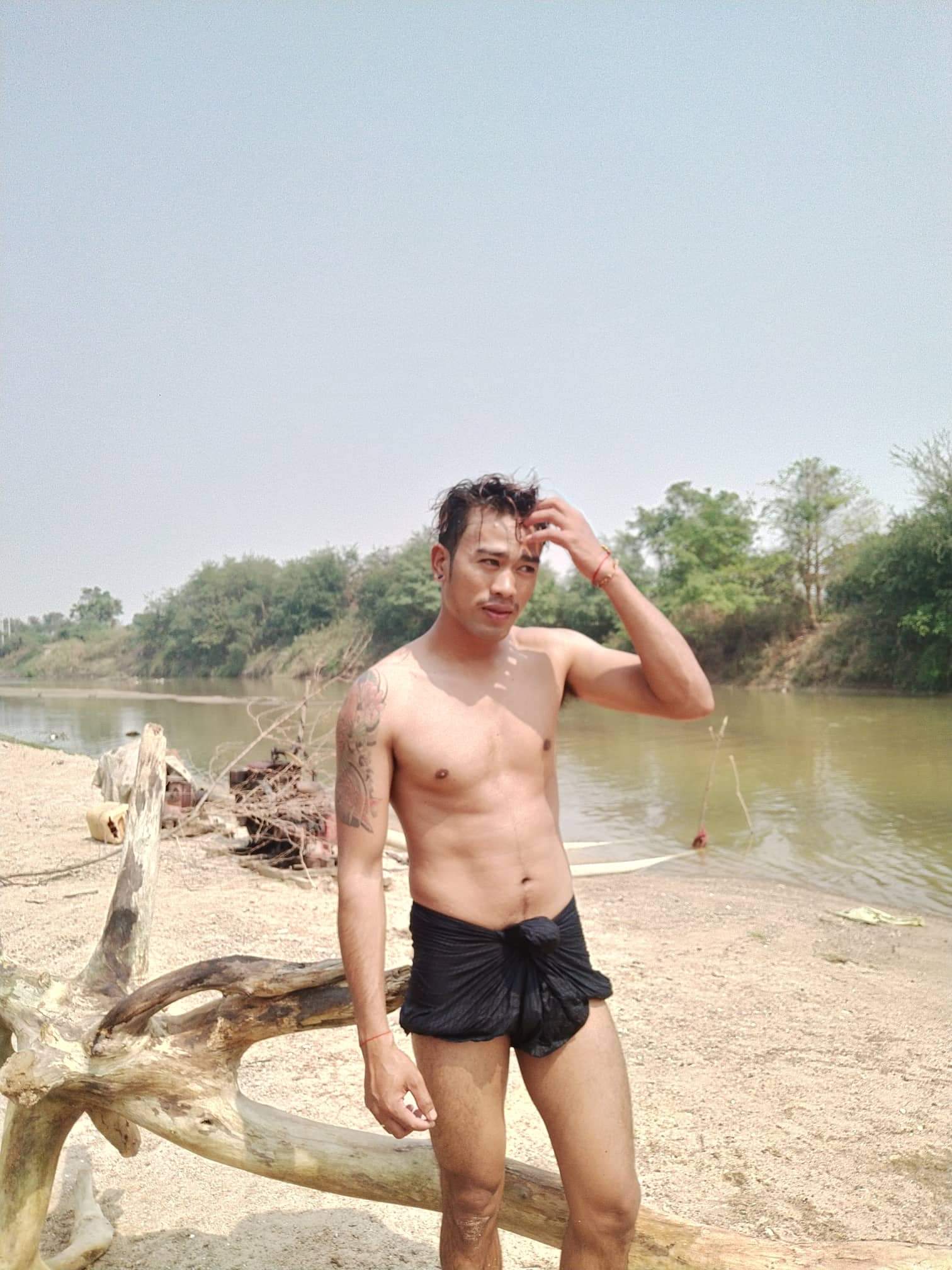 Kyaw Zayar Phone Lwin Oo on Twitter: "ခင်မင်မှူတွေလျော့လေသလား https://t.co/2M6XoDCCcG" / Twitter