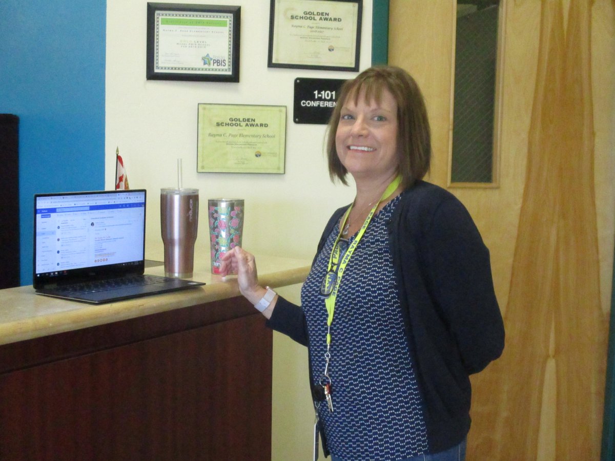 Rayma C. Page on Twitter: "Rayma C. Page Chromebook Distribution. 5th Grade families picking up ...