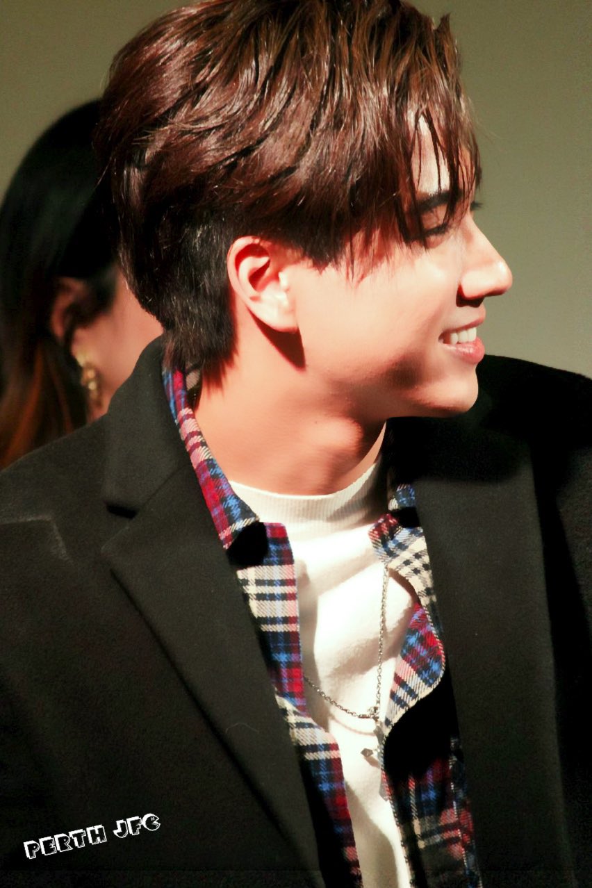 Perth Tanapon Japan FC on Twitter: "#PPEเรามีไรจะบอก I want to hold you.💪🖤😂😂 https://t.co ...