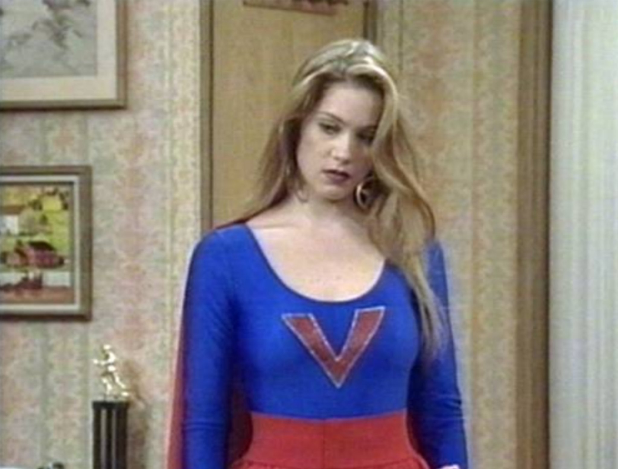 Kelly Bundy Outfits