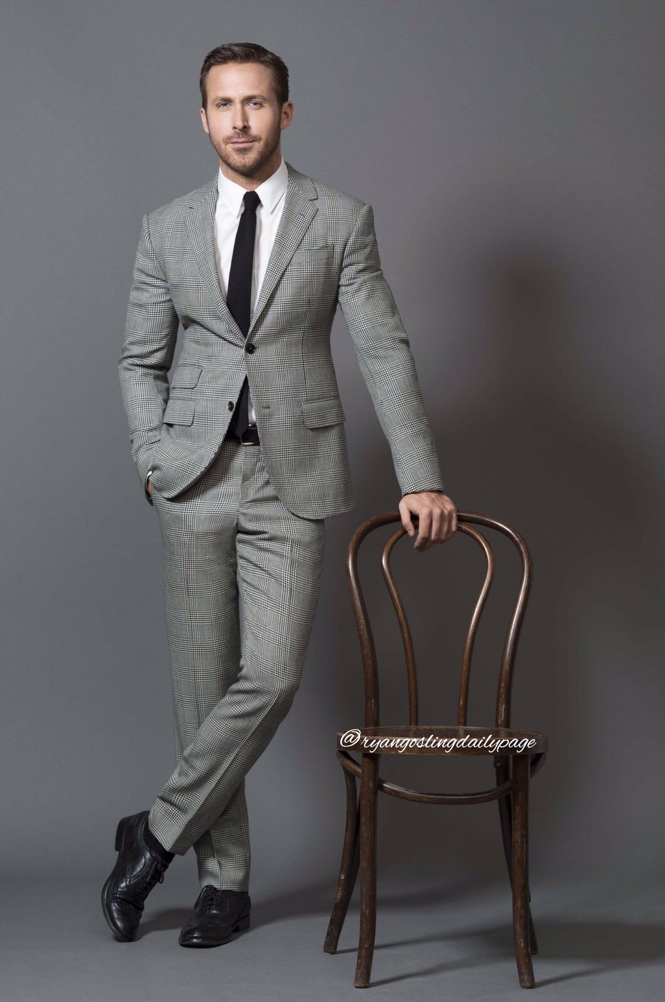 Ryan Gosling Dark Grey Suit