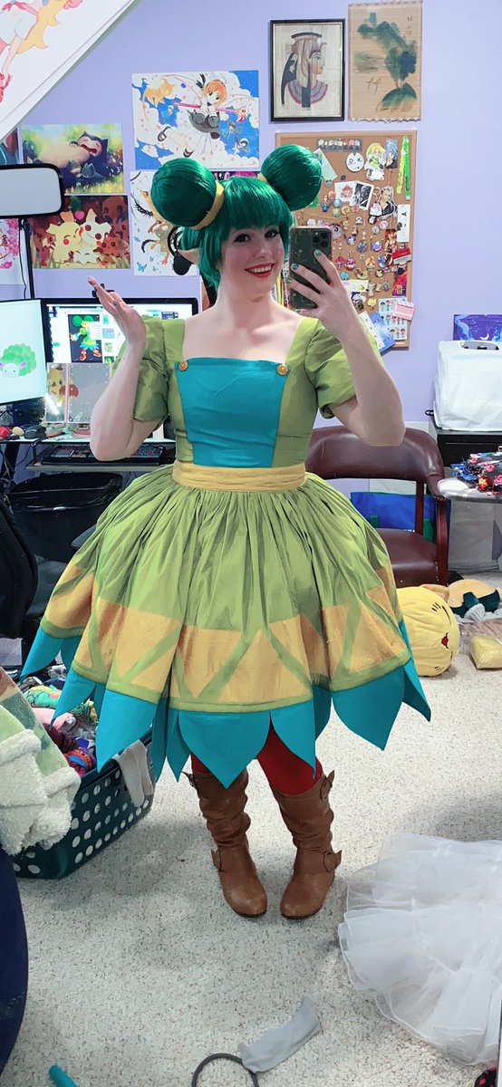 Bulbasaur Gijinka Cosplay