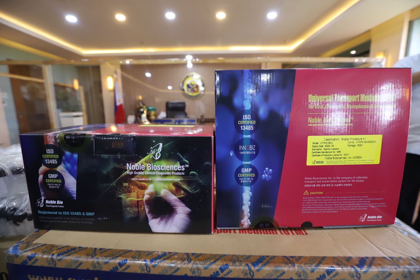 Panay News on Twitter: "LOOK: Mayor Jerry Trenas recieves PCR (Polymerase Chain Reaction) kits ...