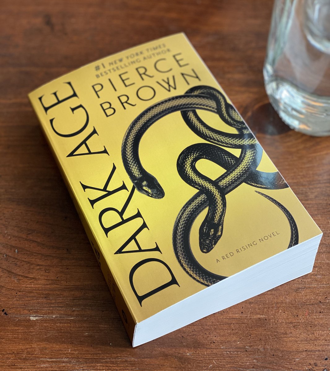 Red Rising Book 6 Pierce Brown / Pierce Brown On Brainstorming Red ...