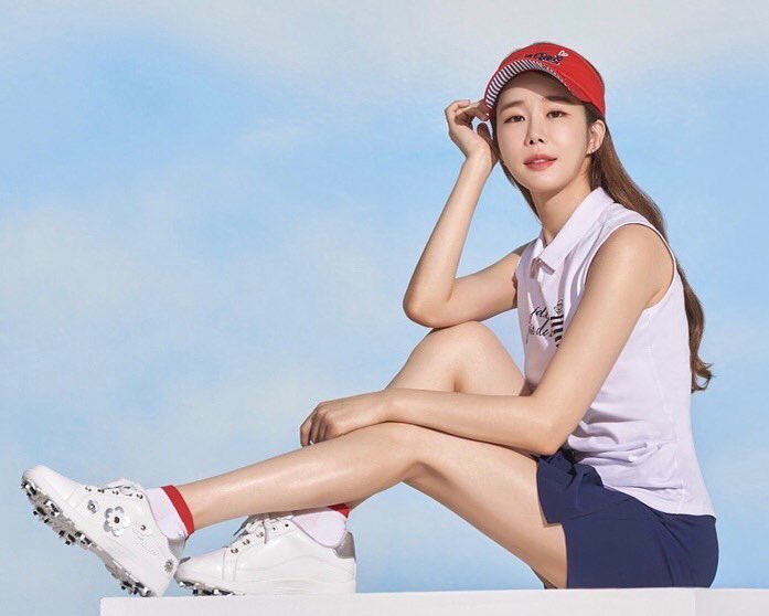 YOO INNA 유인나 on Twitter: "[ #유innaxx update!! ] #JDX PROFESSIONAL GOLF COLLECTION 2 cr: https ...