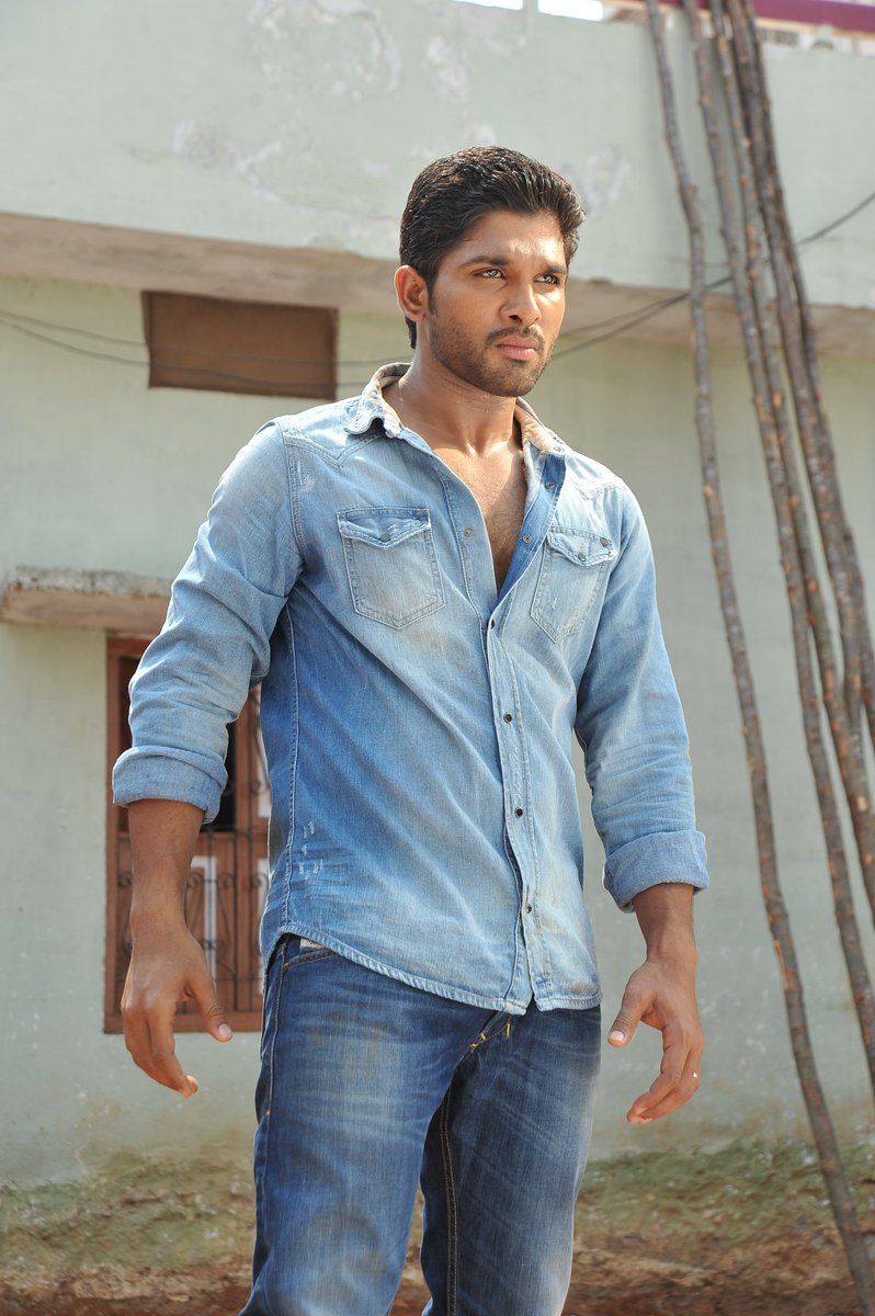 Allu Arjun In Yevadu Stills