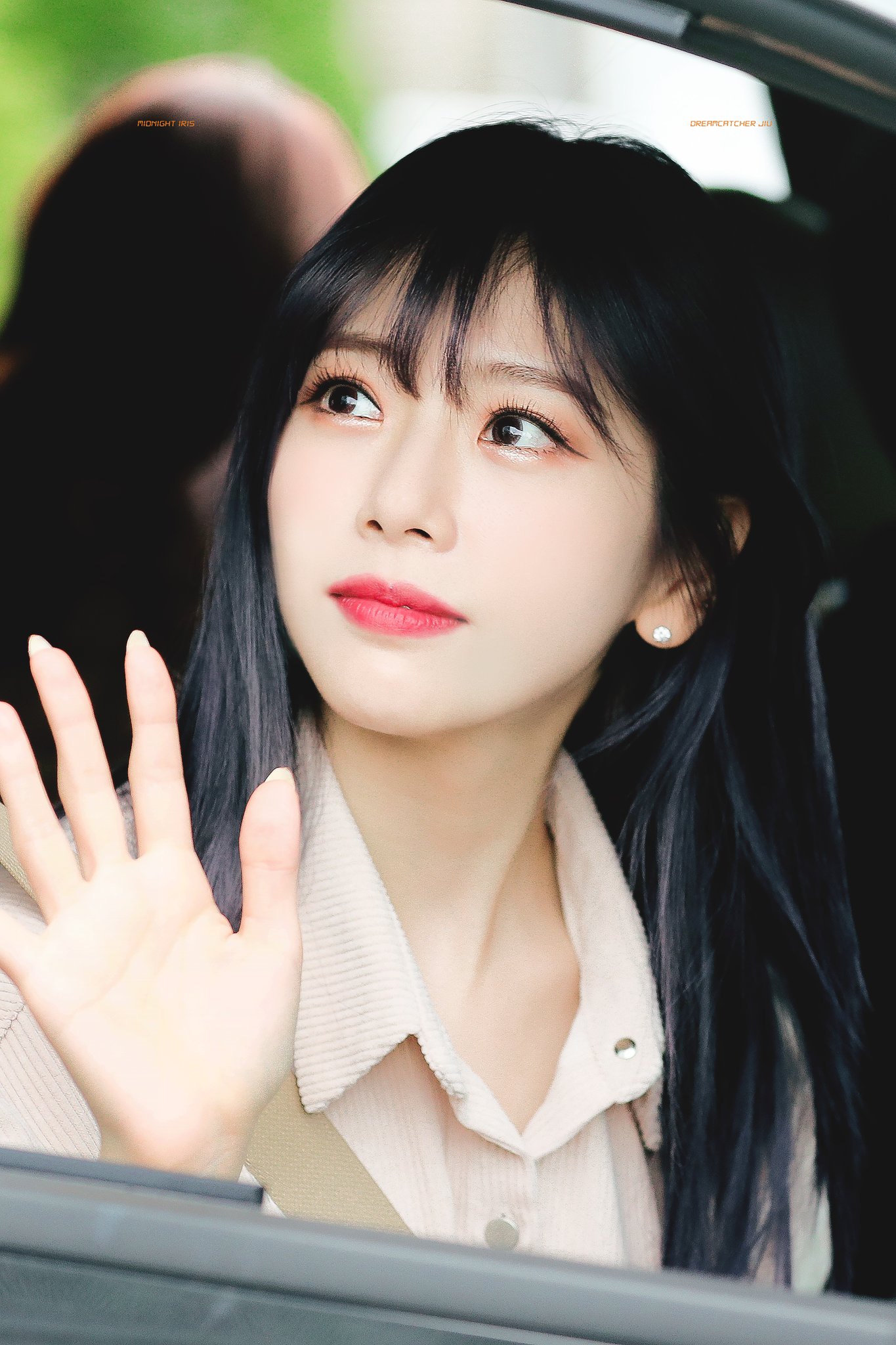 MIDNIGHT IRIS 🐇 on Twitter: "200328 #드림캐쳐 #지유 #JIU #DREAMCATCHER #김민지 因为我不知道 下一辈子 还是否能遇见你 所以我今生才 ...