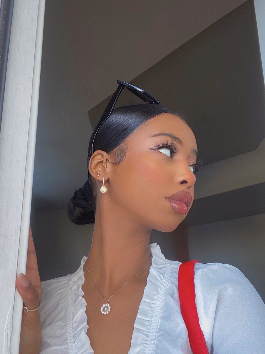 Y’ALL THIS SOMALI INFLUENCER IS SO BEAUTIFUL MASHALLAH | Somali Spot ...