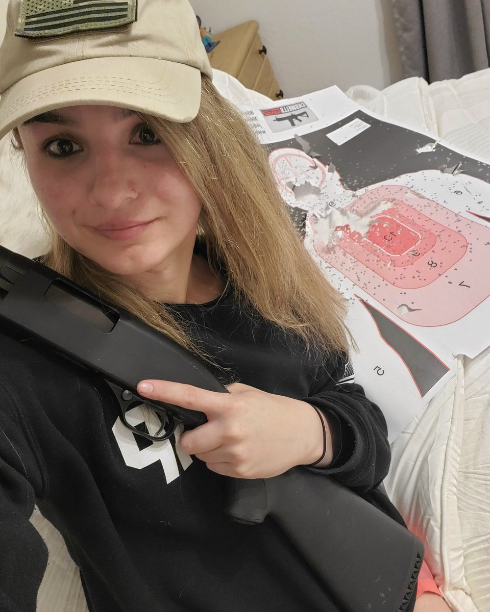 Alex Ketchum's Instagram, Twitter & Facebook on IDCrawl