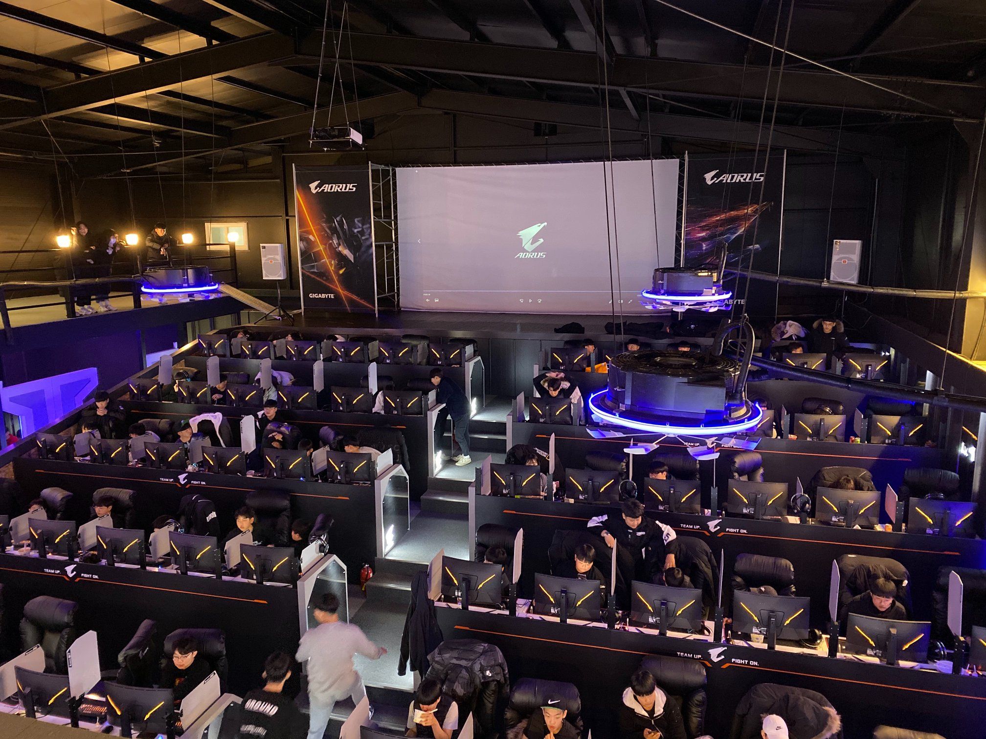 Internet Gaming Cafe In Korea