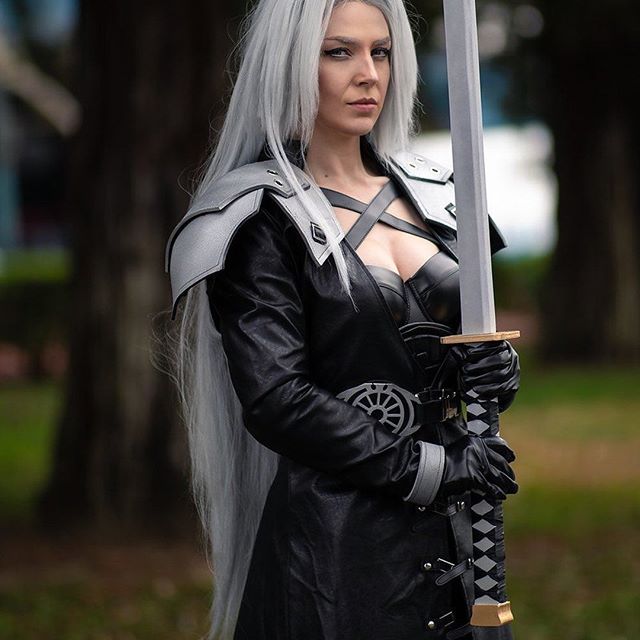 Final Fantasy Sephiroth Cosplay