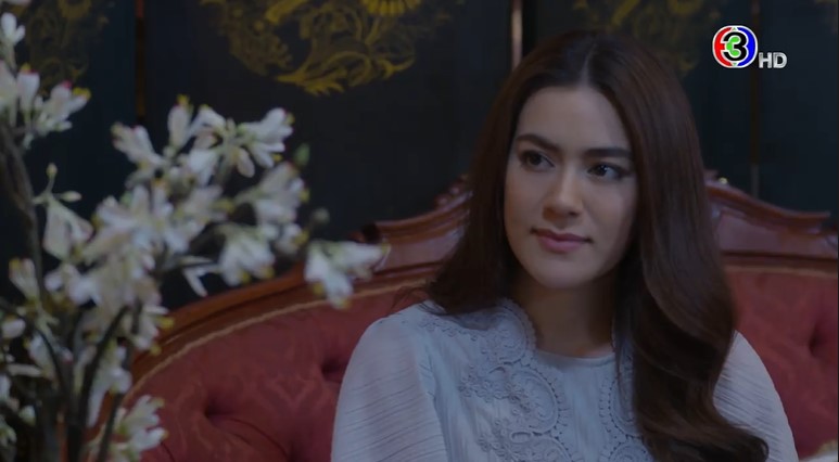 Ch3Thailand on Twitter: "มองดอกหัวใจทรรศิกาแล้วยิ้มแบบนี้ คิดถึงเจ้าหลวงแน่ๆ เลย #ดั่งดวงหฤทัย ...