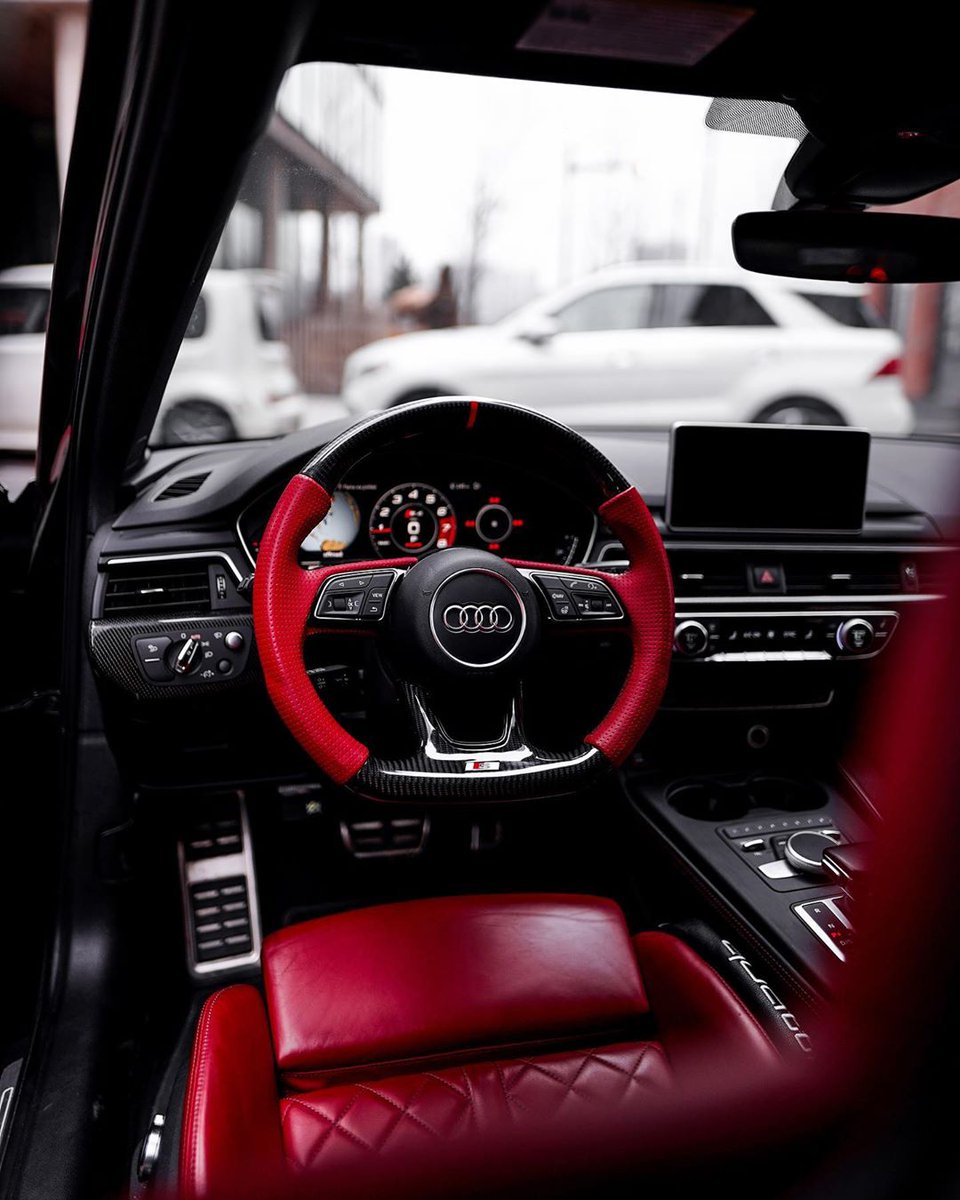 Audi Rs5 Vermelho Interior