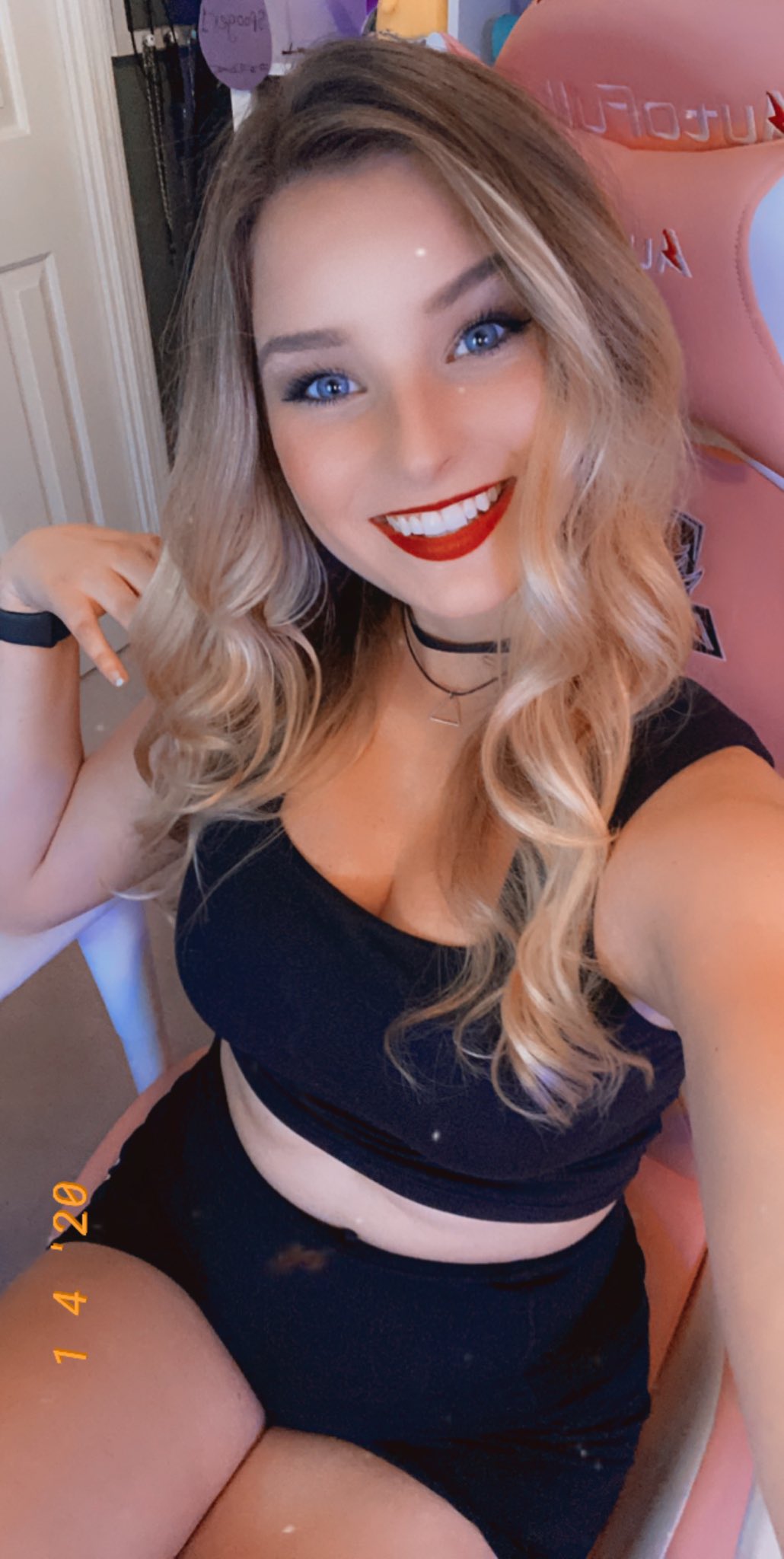 TheNicoleT on Twitter: "Hey r u watching me rn??? U should be. https://t.co/vXR5rShMAj https://t ...