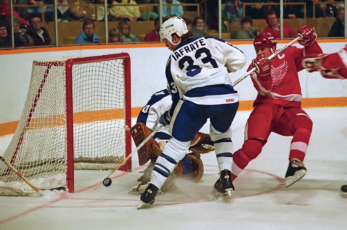 Jan 27, 1989: Steve Yzerman has a goal & two assists in his 50th game ...