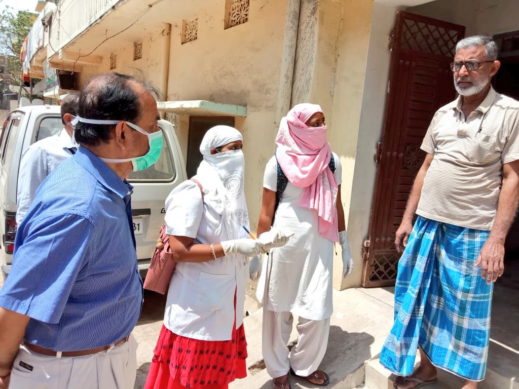 DC Ranchi on Twitter: "A glimpse of our health workers on the field making sure not a single ...