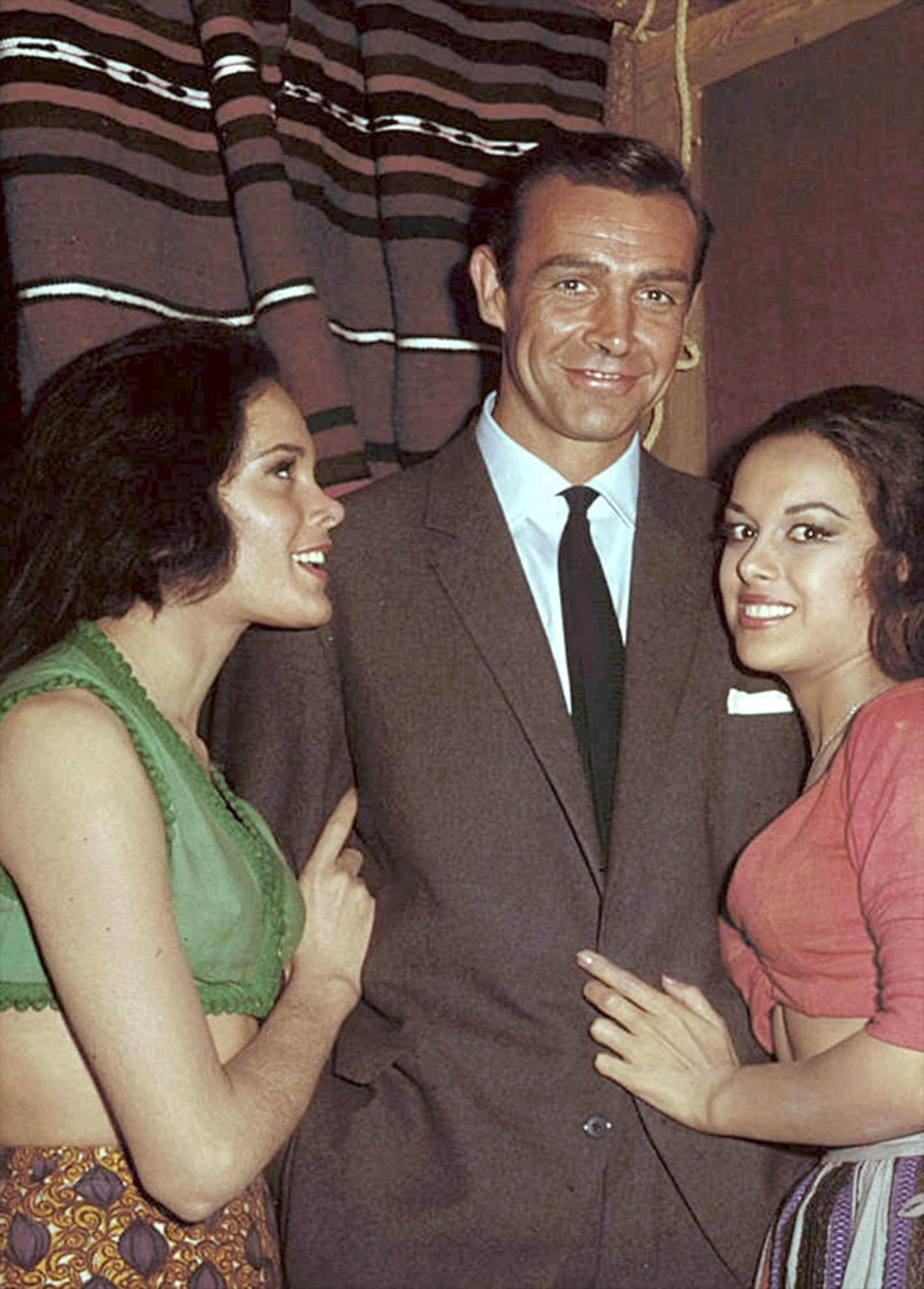 Martine Beswick Bond Aliza Gur Signed 8x10 007 James Bond From Russia