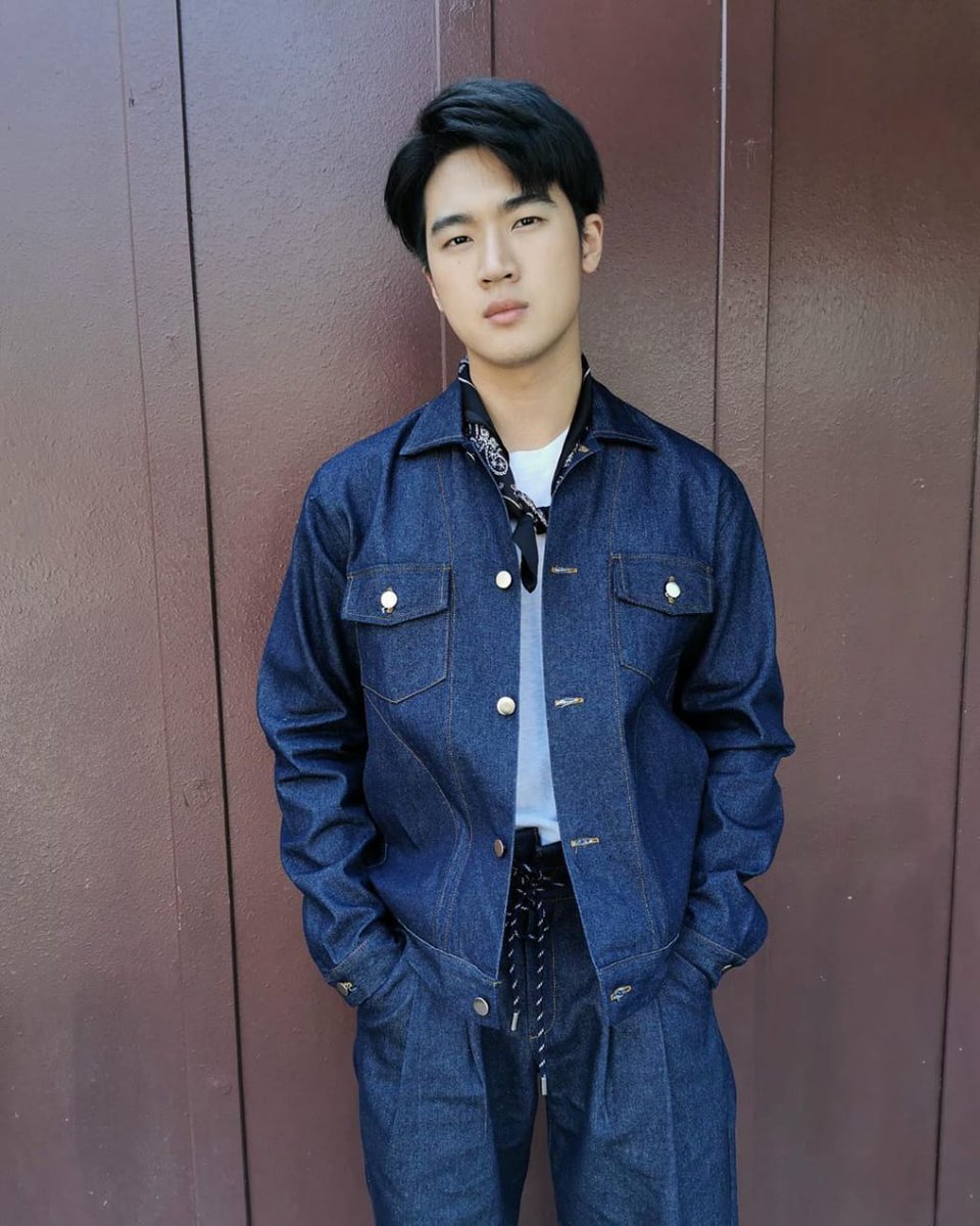 Boys Love Brasil on Twitter: "🔸 Natthapong é formado em Economia pela Universidade de Thammasat ...