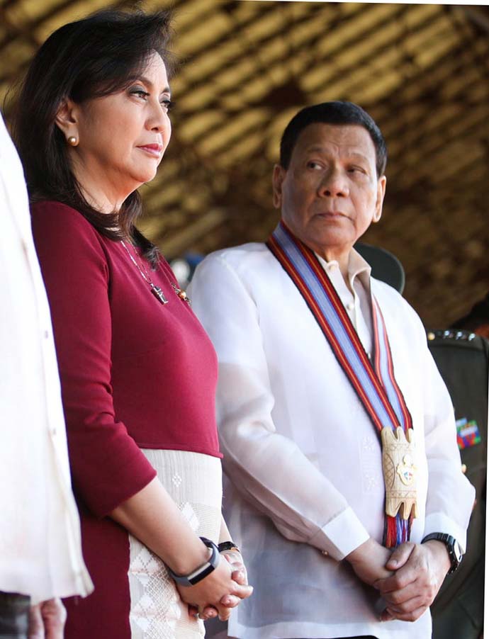 ☂️ happy lei on Twitter: "AU PROMPT No plot needed: Rodrigo longs for Leni, while Bong longs for ...