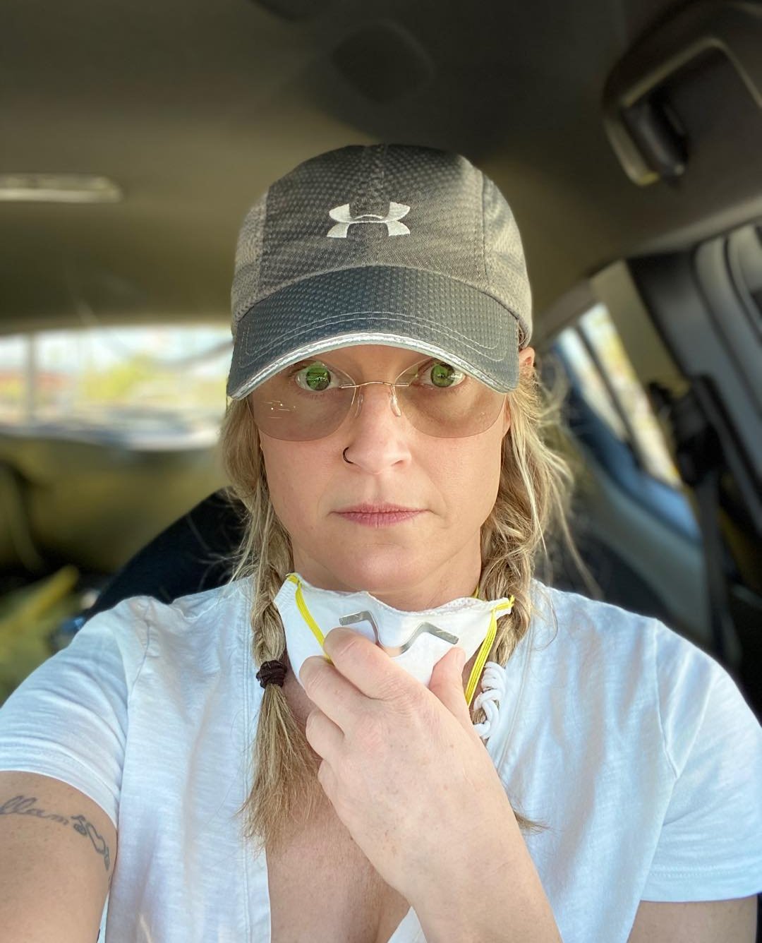 Teri Polo Online on Twitter: "👉 @TeriPolo1: Put a bra on for the first time in weeks cause I had ...