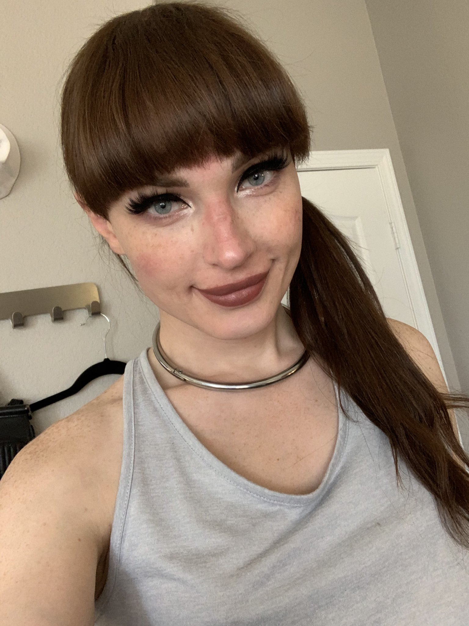 Tw Pornstars Natalie Mars Twitter Hey Heres A Selfie I Took Right