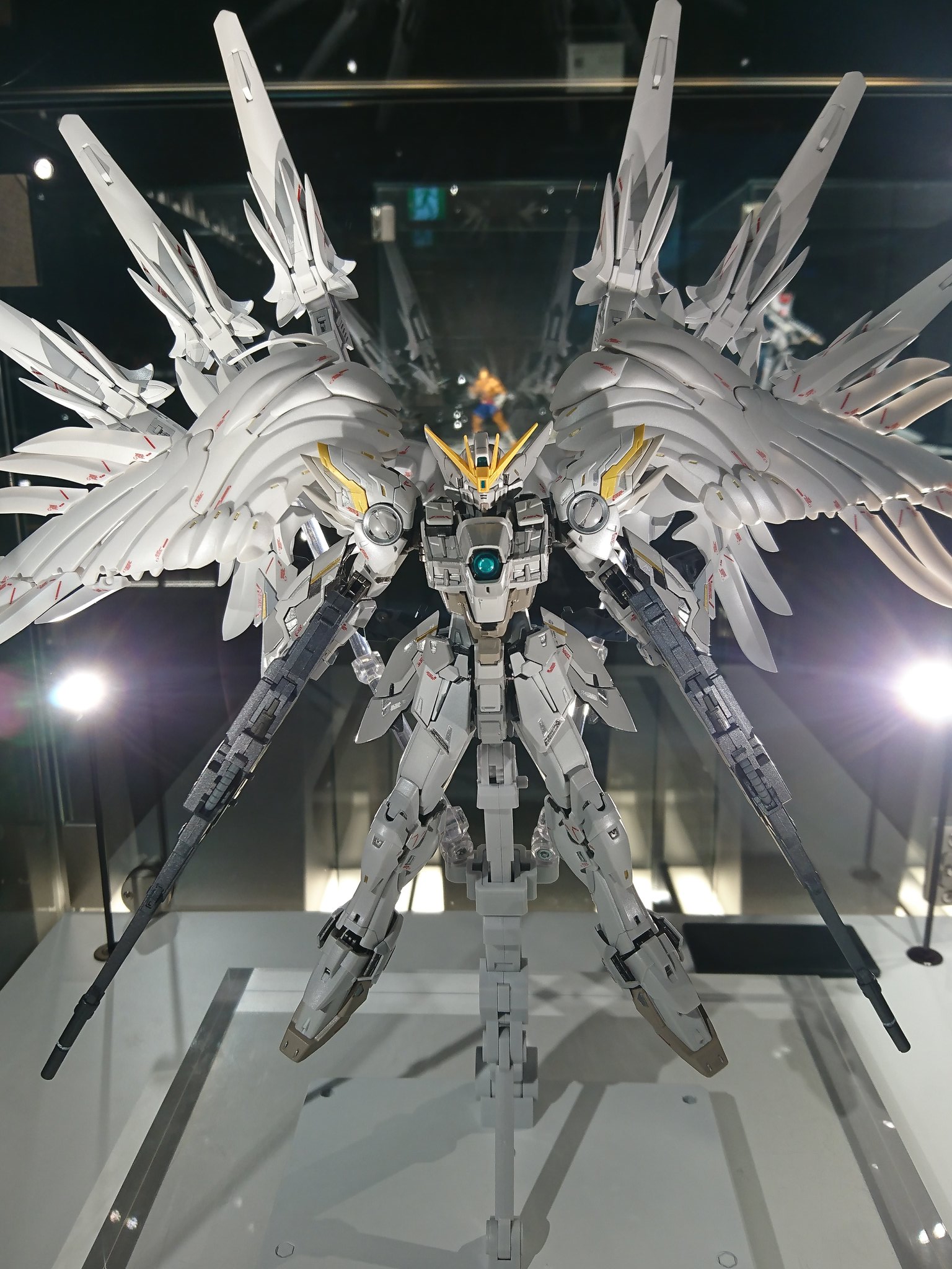 Gundam Snow White Frozen Teardrop
