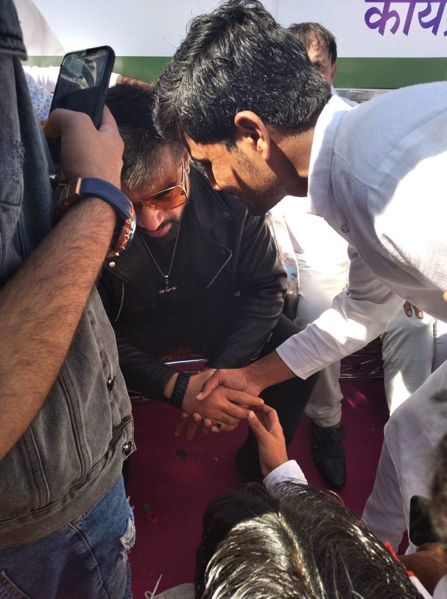 taslim shaikh (@TaslimS33103812) | Twitter