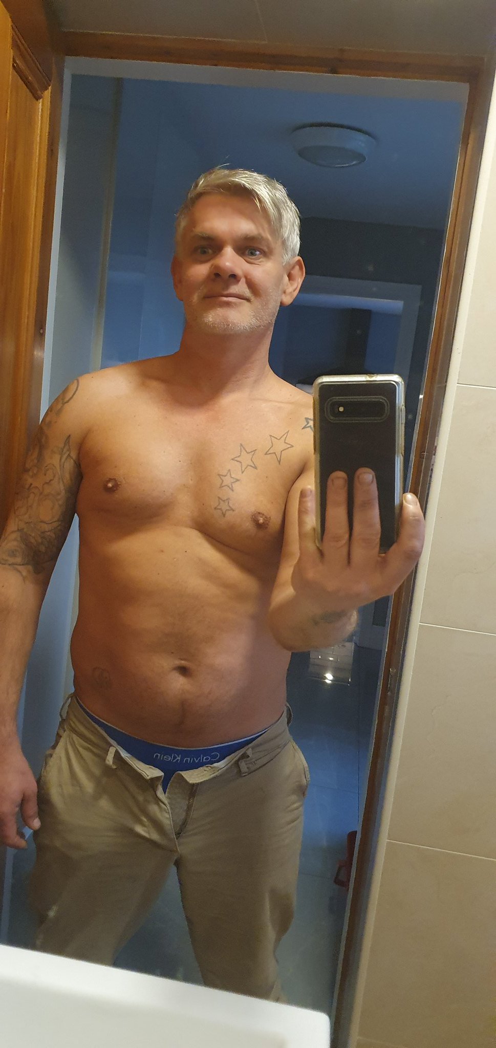 CJ on Twitter: "RT @david_kirwan: #tummytuesday https://t.co/W9F5RxY2Le" / Twitter