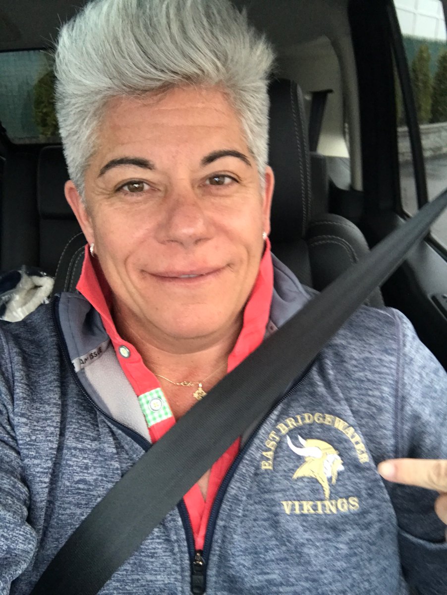 Elizabeth Legault's Instagram, Twitter & Facebook on IDCrawl