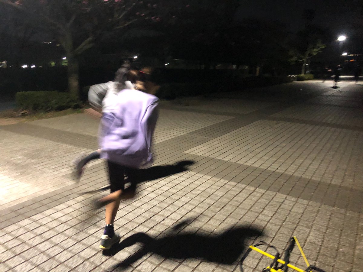 Mitsuru Kojima on Twitter: "この写真が妙に惹かれる。 底抜けの明るさを持つ女の子2人。 #アスリート塾 #アドバンスクラス…